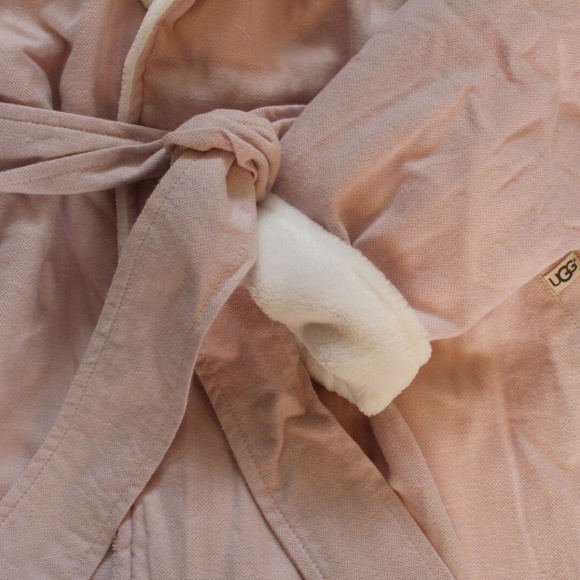 UGG | Intimates & Sleepwear | Ugg Anika Plush Luxury Robe Pink New ...
